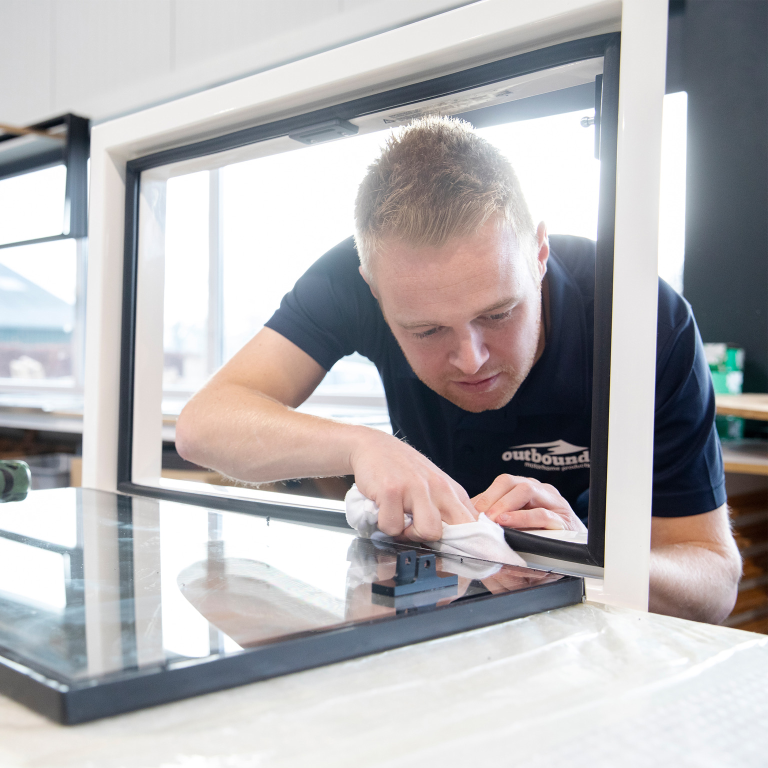Windows for expedition vehicles - Outbound