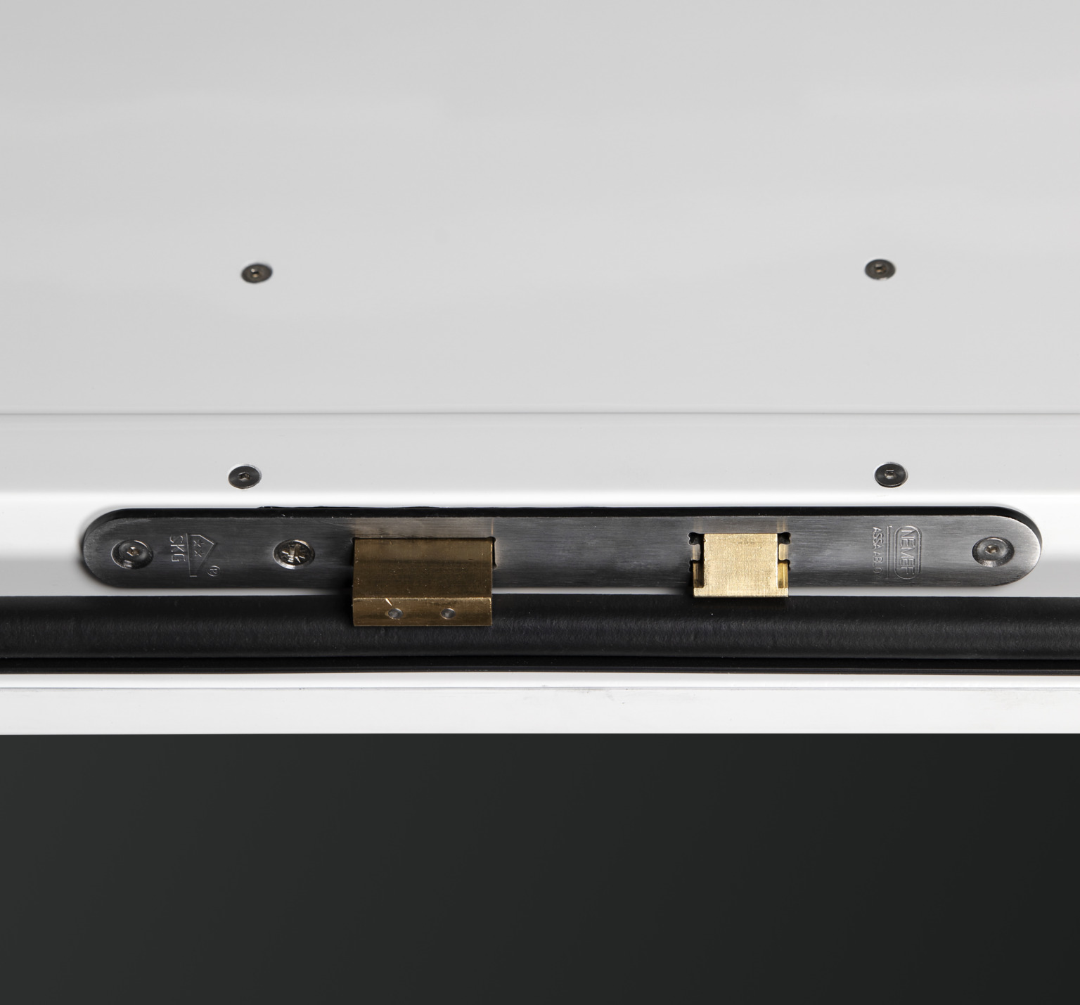 Hatches, fiberglass-reinforced polyester with insulation - Outbound